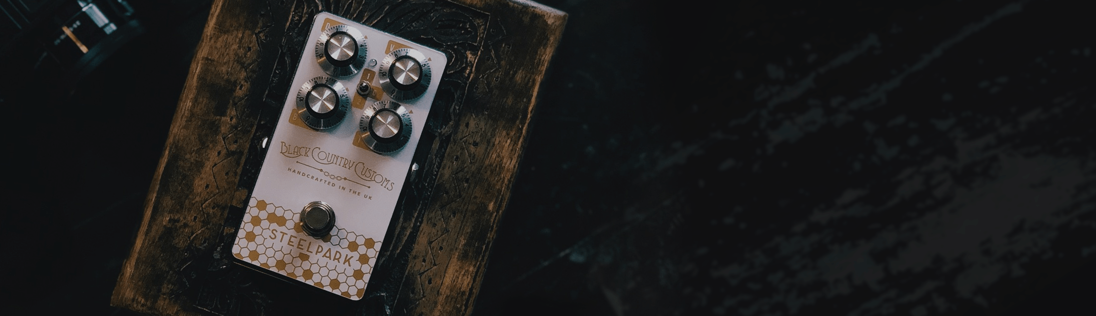 Buyer's Guide To Boost Pedals - Laney