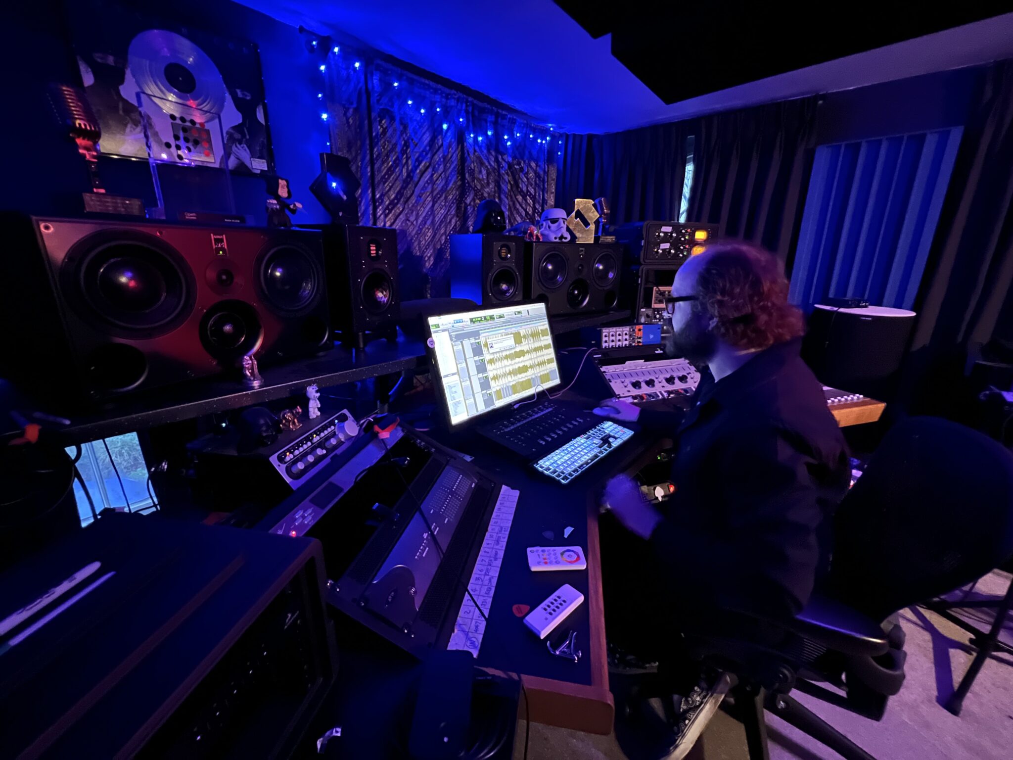 Meet Tom Dalgety - Producer for Royal Blood, Pixies & Rammstein - Laney